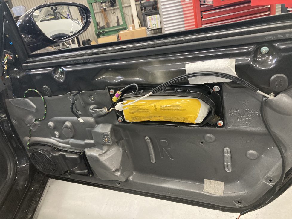 ポルシェ ボクスター 986 GH-98623 窓ガラス作動不良修理 作業事例 | 輸入車修理専門店 S-TECH carservice (エステックカーサービス) ベンツ・BMW・ジャガー ...