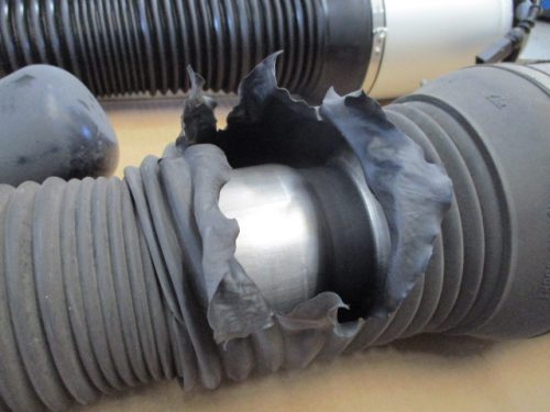 ベントレー コンチネンタルGT 車高下がり エアサス修理作業事例 | 輸入車修理専門店 S-TECH carservice (エステックカー ...