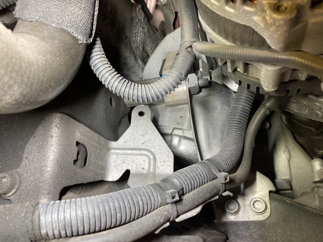 アウディ A6 エンジンマウント交換作業事例 | 輸入車修理専門店 S-TECH carservice (エステックカーサービス) ベンツ ...